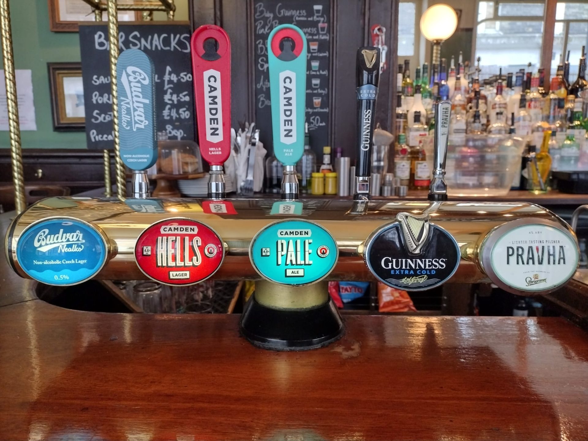 Classic British Pub | Borough, London | The King's Arms